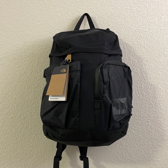 The North Face | Bags | Nwt The North Face Mountain Daypack Small 8l ...